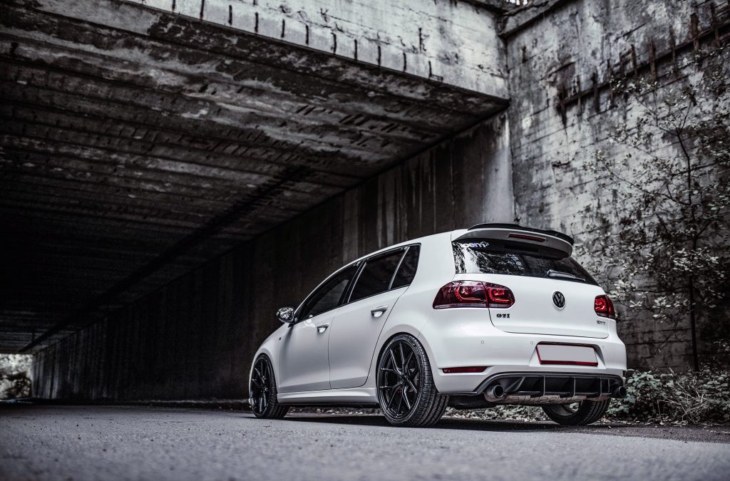 VW Golf MK6 GTI felgi SL01 Matt Black - Blog firmowy