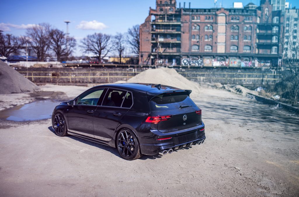 VW Golf MK8R felgi JR SL01 Black - Blog firmowy