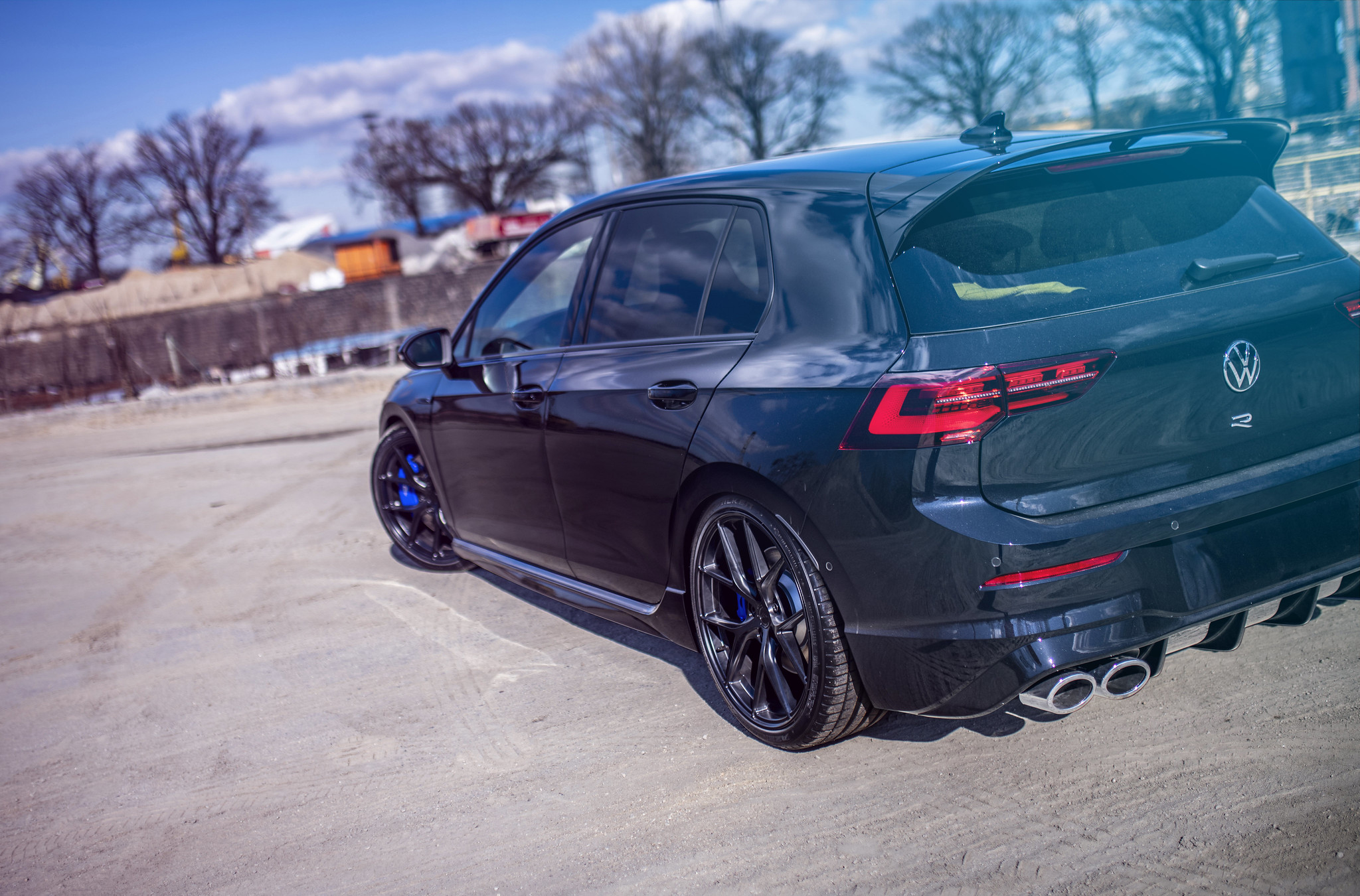 VW Golf MK8R felgi JR SL01 Black - Blog firmowy