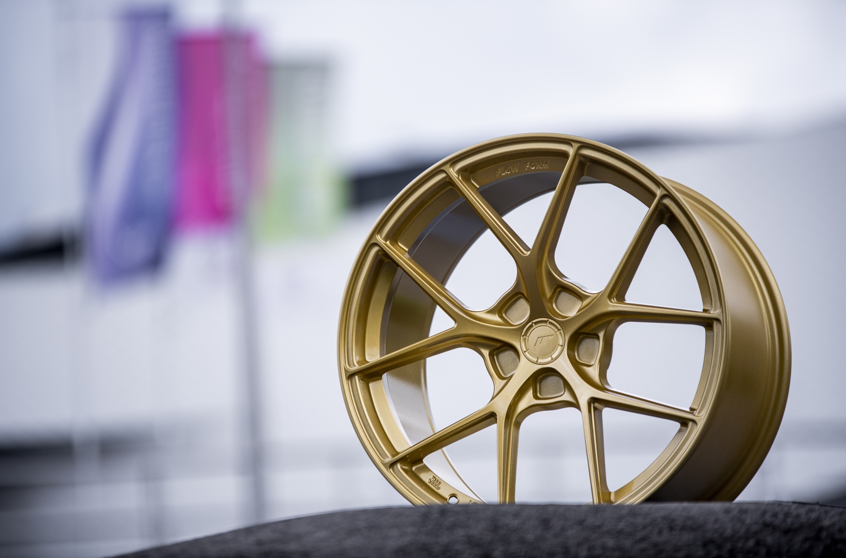 Felgi JR SL01 w kolorze złoty matt - Blog firmowy