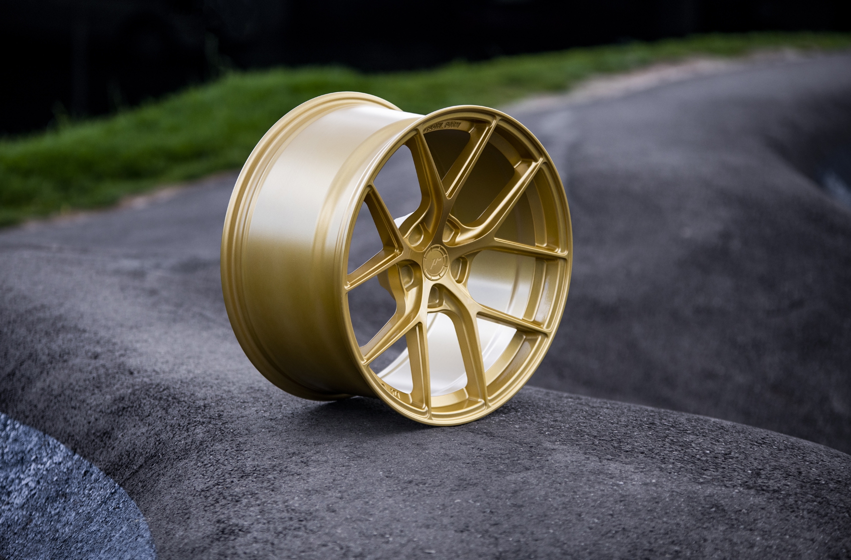 Felgi JR SL01 w kolorze złoty matt - Blog firmowy