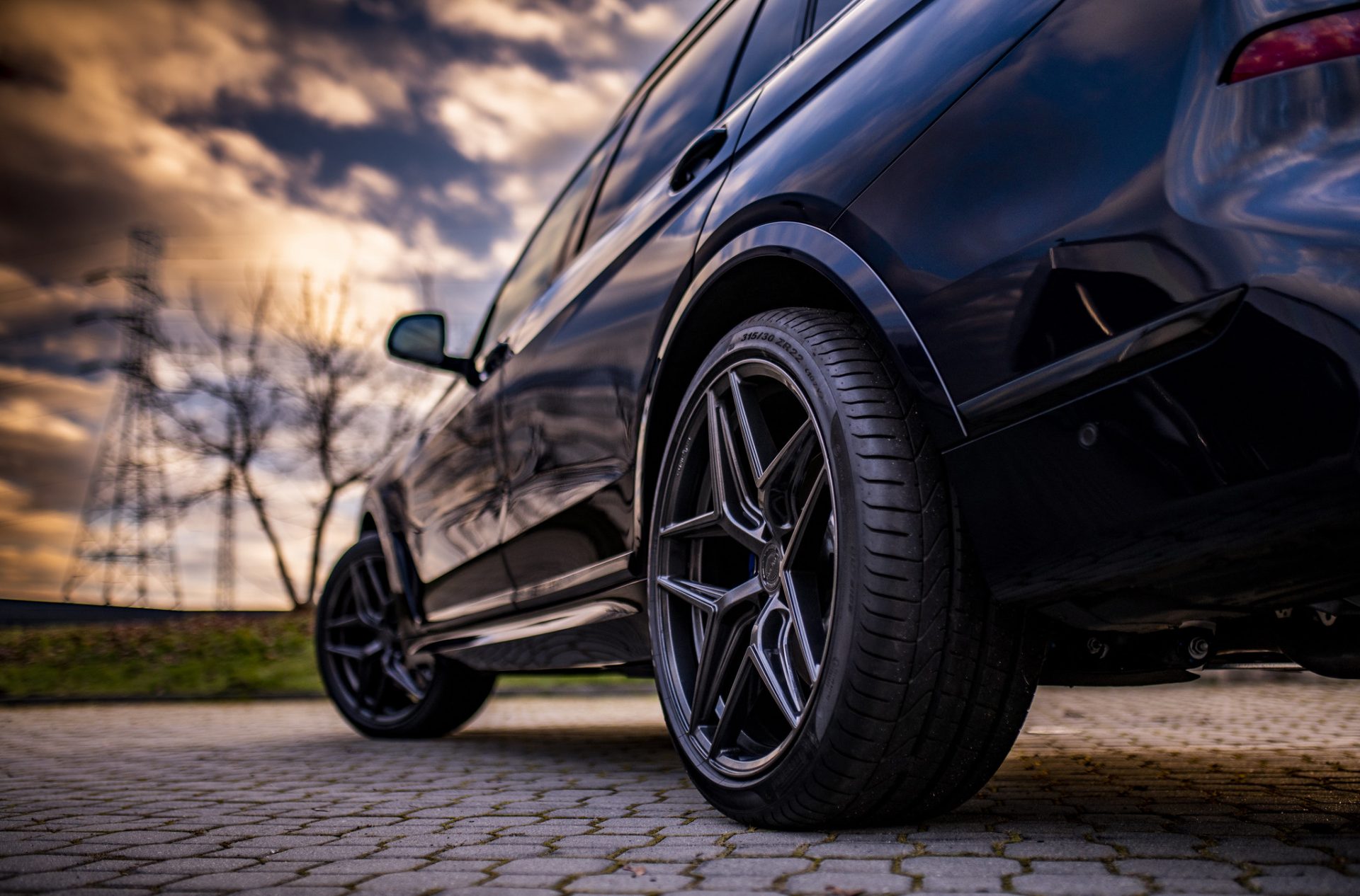 BMW X5 | Felgi Concaver Wheels CVR2 Gloss Graphite - Blog firmowy